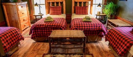 Quarto, várias camas, casa de banho partilhada | Wi-fi grátis, roupa de cama fornecida