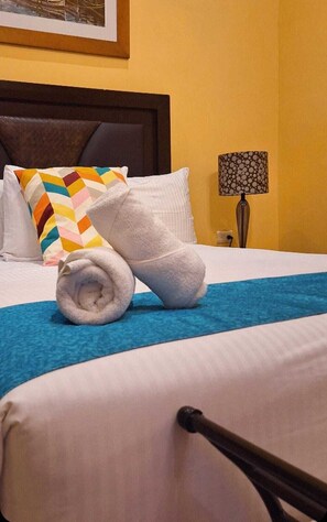 Quarto Comfort, pátio | Cofre no quarto, com decoração personalizada 