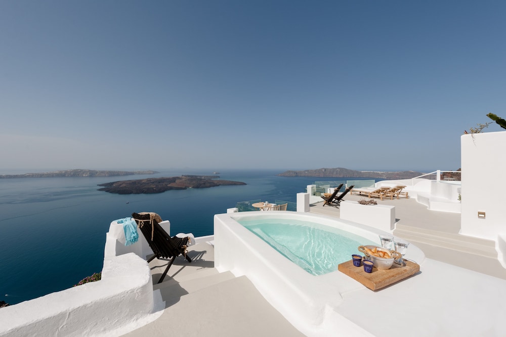 Cocoon Suites - Santorini