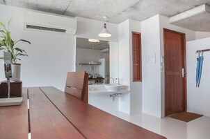 Quarto Duplo Nobre, vista para o mar | Minibar, cofre no quarto, secretária 