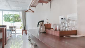 Quarto Duplo Nobre, vista para a piscina | 1 quarto, minibar, cofre no quarto, secretária