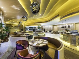 Café da manhã com buffet todos os dias mediante uma taxa