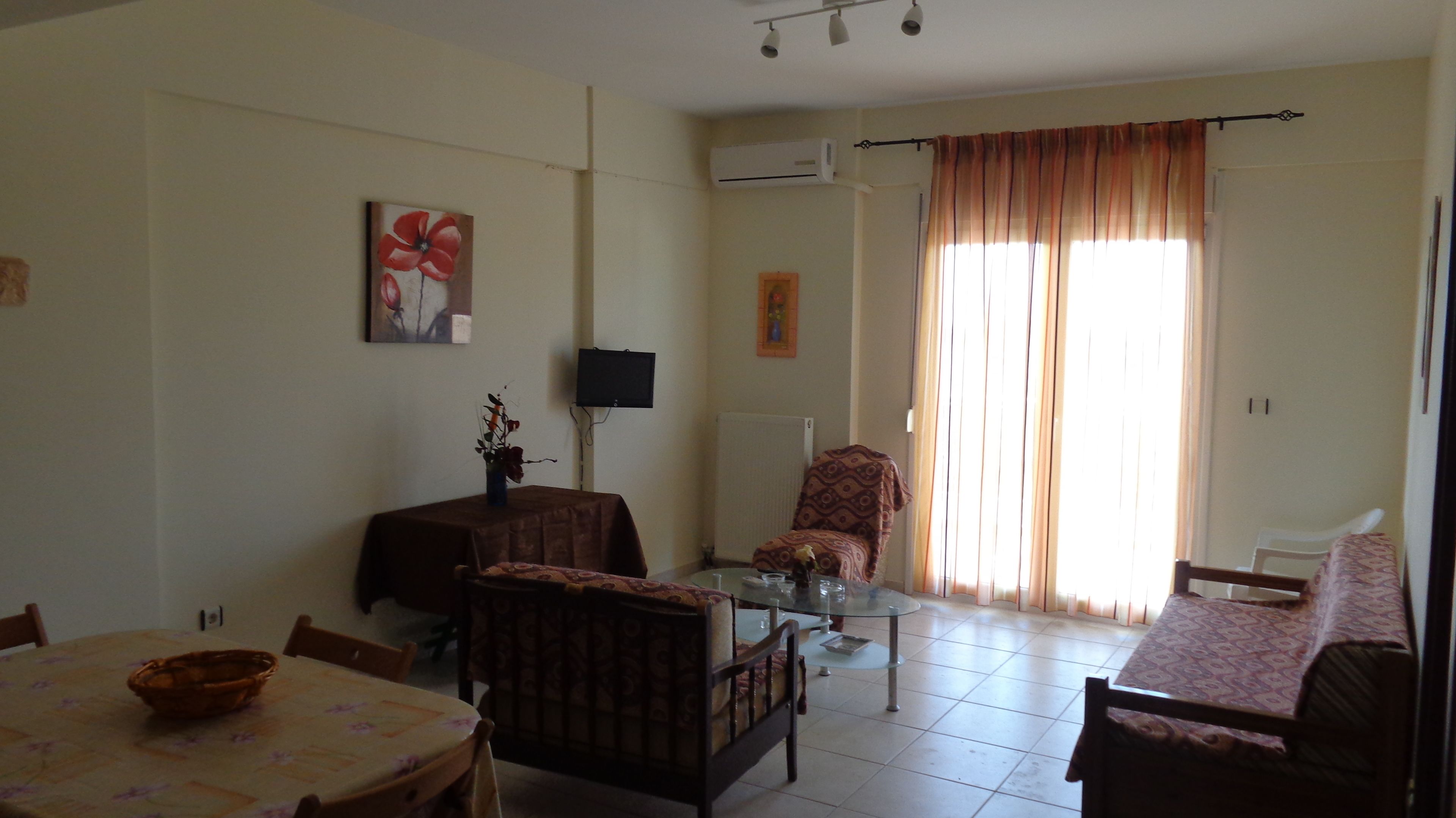 Apartamento, 2 quartos | 1 quarto, frigobar, cofres nos quartos, ferros/tábuas de passar roupa