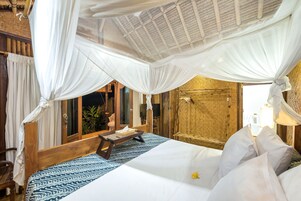 Villa, vista para o jardim | 1 quarto, roupa de alta qualidade, cofre no quarto 