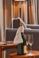 Luxury Two Bedroom Suite | Comodidades do quarto