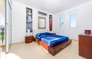 Villa, 3 quartos | 3 quartos, cofre no quarto, cortinas/cortinados opacos 