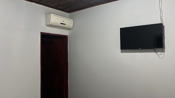 Quarto Básico, 2 camas individuais | Wi-fi grátis, roupa de cama fornecida