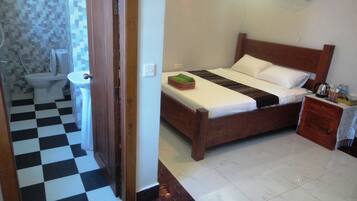 Quarto Duplo Superior | Minibar, secretária, Wi-fi grátis