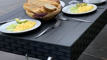 Pequeno-almoço continental diário incluído