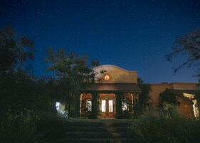 Fachada da propriedade