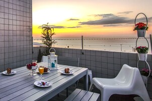 Apartamento premium, 2 quartos, terraço, vista para o rio | Terraço/pátio