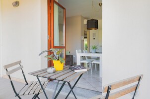 Apartamento Superior, 2 quartos, junto ao jardim | Terraço/pátio interior