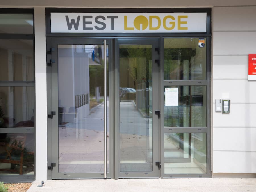 Entrada do alojamento