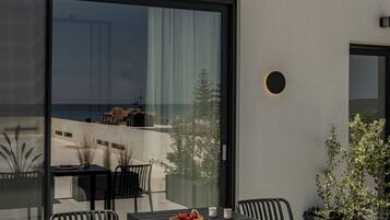 Penthouse, vista para o mar | Terraço/pátio interior