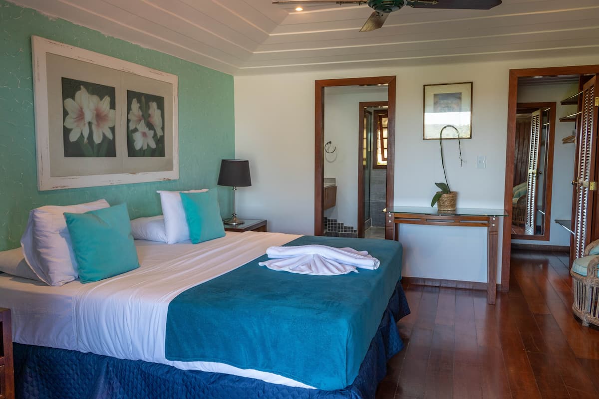 Quarto de Luxo, várias camas | Roupa de alta qualidade, minibar, cofre no quarto 