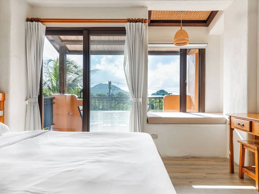 Quarto Triplo, varanda, vista para a montanha | Vista do quarto