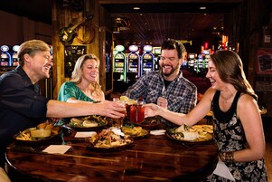 2 restaurantes, café da manhã, culinária americana