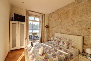 Estúdio Panorâmico, 1 cama king-size, casa de banho privativa, vista para o rio | Vista do alojamento