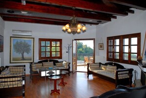 Área de estar no saguão