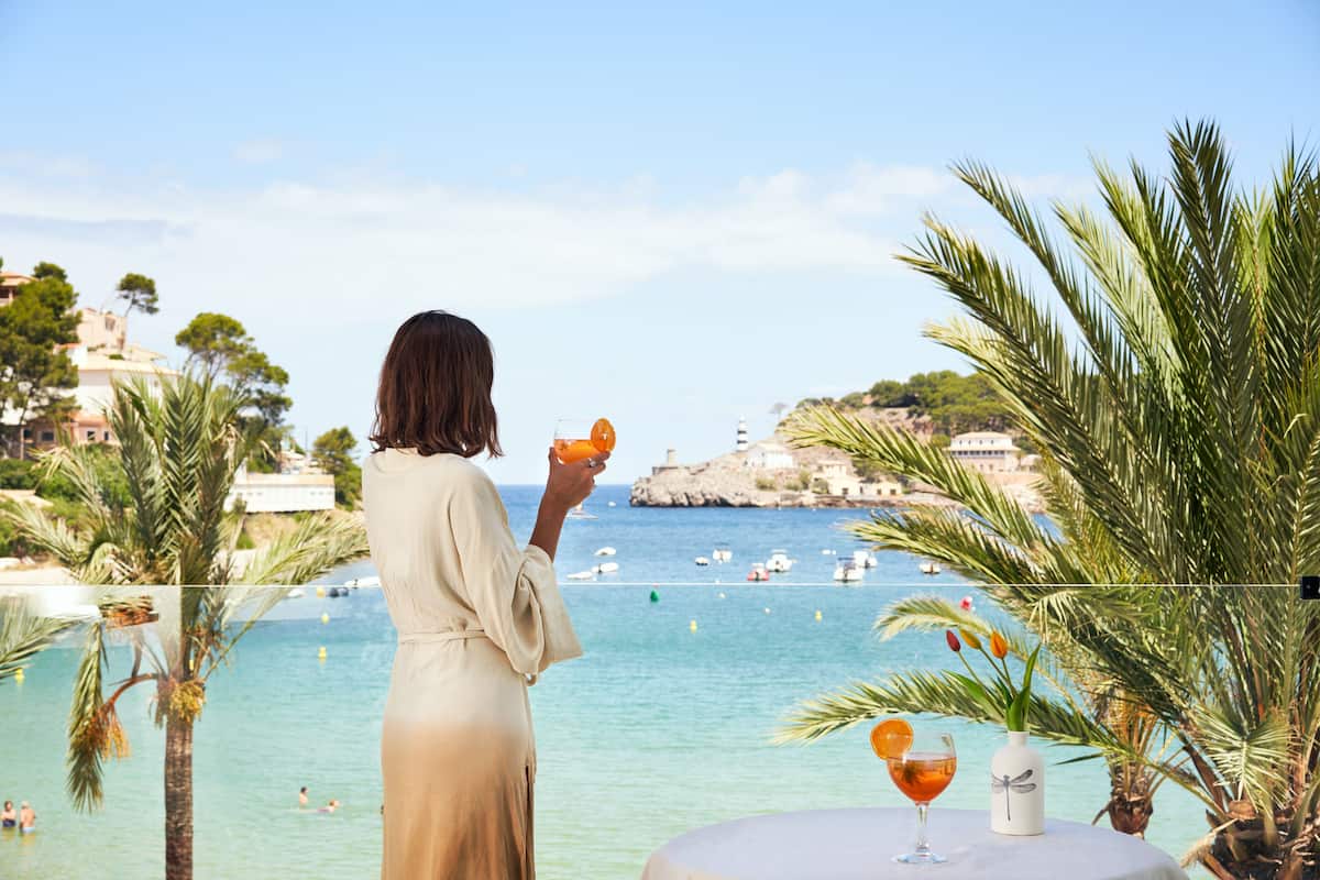 Suite Júnior, terraço, vista para o mar | Roupa de alta qualidade, edredões de penas