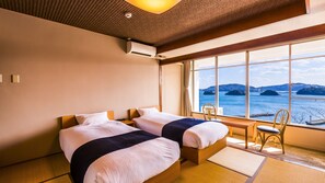 Quarto Twin Standard, não fumadores (Japanese Style, Without Bath) | Cofre no quarto, secretária, Wi-fi grátis