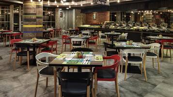 Café da manhã com buffet todos os dias (IDR 100000 por pessoa)