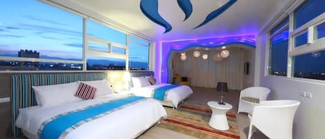 Quarto quádruplo (Dreamy Blue) | Roupas de cama premium, escrivaninha, camas extras/dobráveis (sobretaxa)