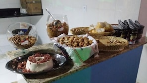 Pequeno-almoço tipo buffet diário incluído
