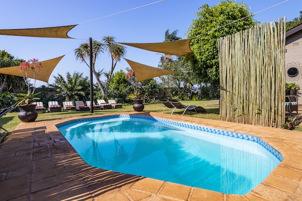 Ama Zulu Guesthouse And Safaris - Hluhluwe