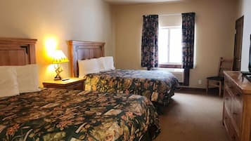 Quarto casal, 2 camas Queen | Wi-Fi de cortesia, roupa de cama