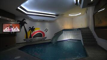 Piscina interior