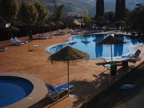 Piscina exterior sazonal 