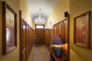 Entrada (vista interior)