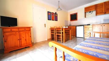 1 quarto, cortinas/cortinados opacos, Wi-fi grátis