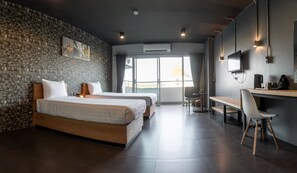 Secretária, secretária adequada para computadores portáteis 