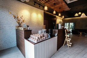 Pequeno-almoço tipo buffet diário incluído 