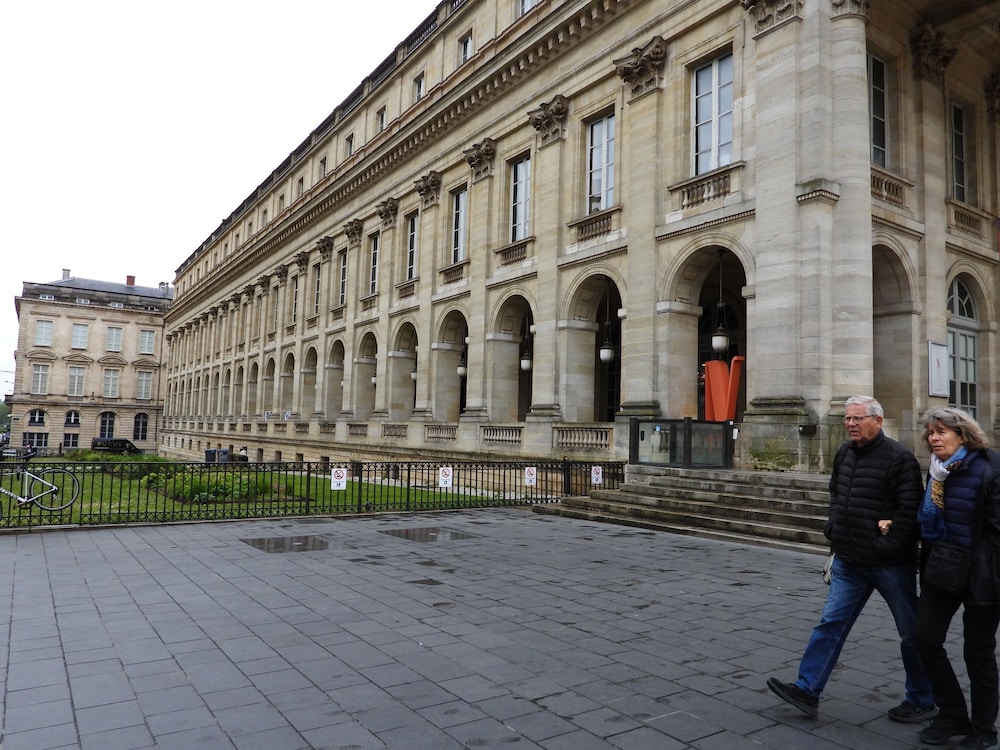 B&b Le Miroir Aux Fées - Bordeaux