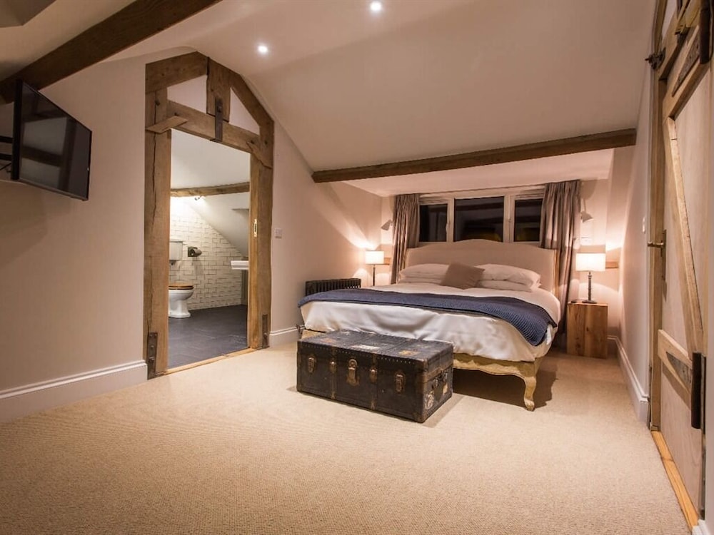 The Redan - Cotswolds