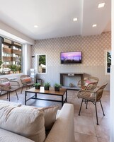 TV LCD 32 polegadas com canais a cabo, TV