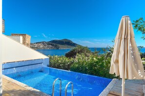 The Lofts - Private Pool Suites | 1 quarto, minibar, cofre no quarto, ferro/tábua de engomar 