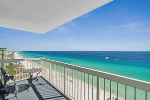 Condo, 2 quartos, vista para a praia (Pelican 2001) | Sacada