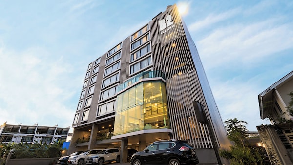 B2 Bangna Premier Hotel - Bang Phli District