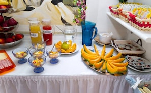 Buffet de pequeno-almoço