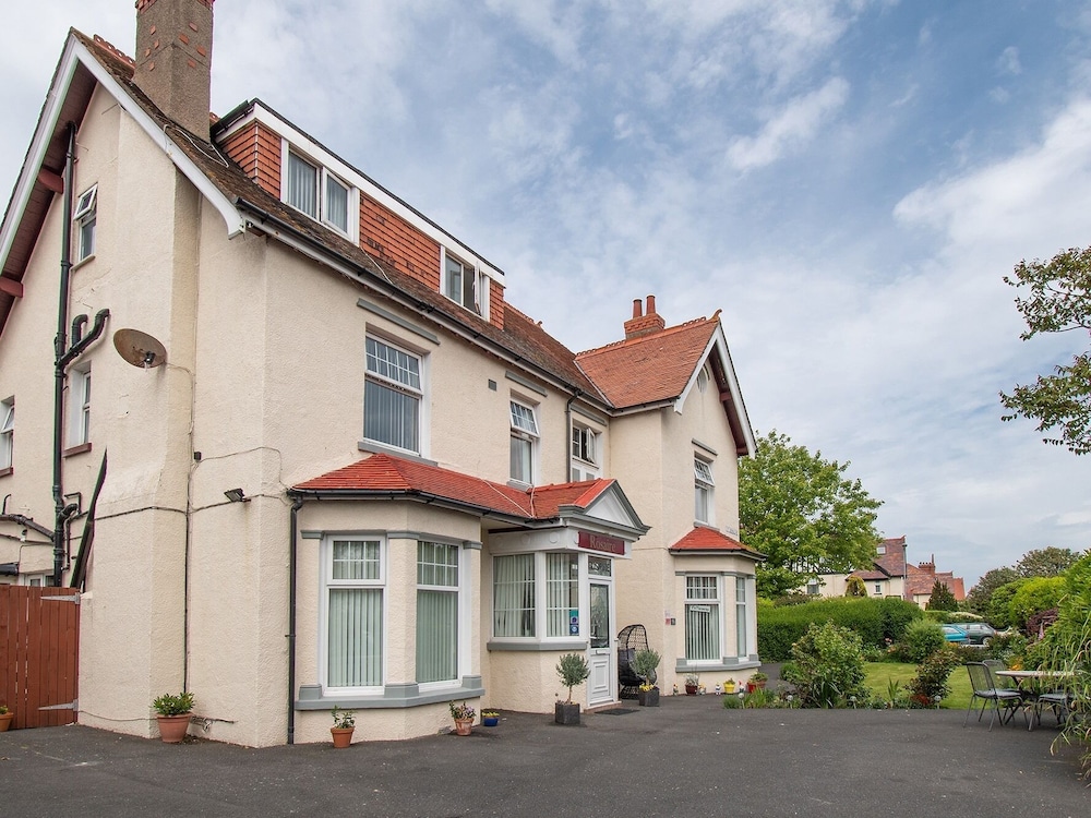 Rosaire Guest House - Llandudno