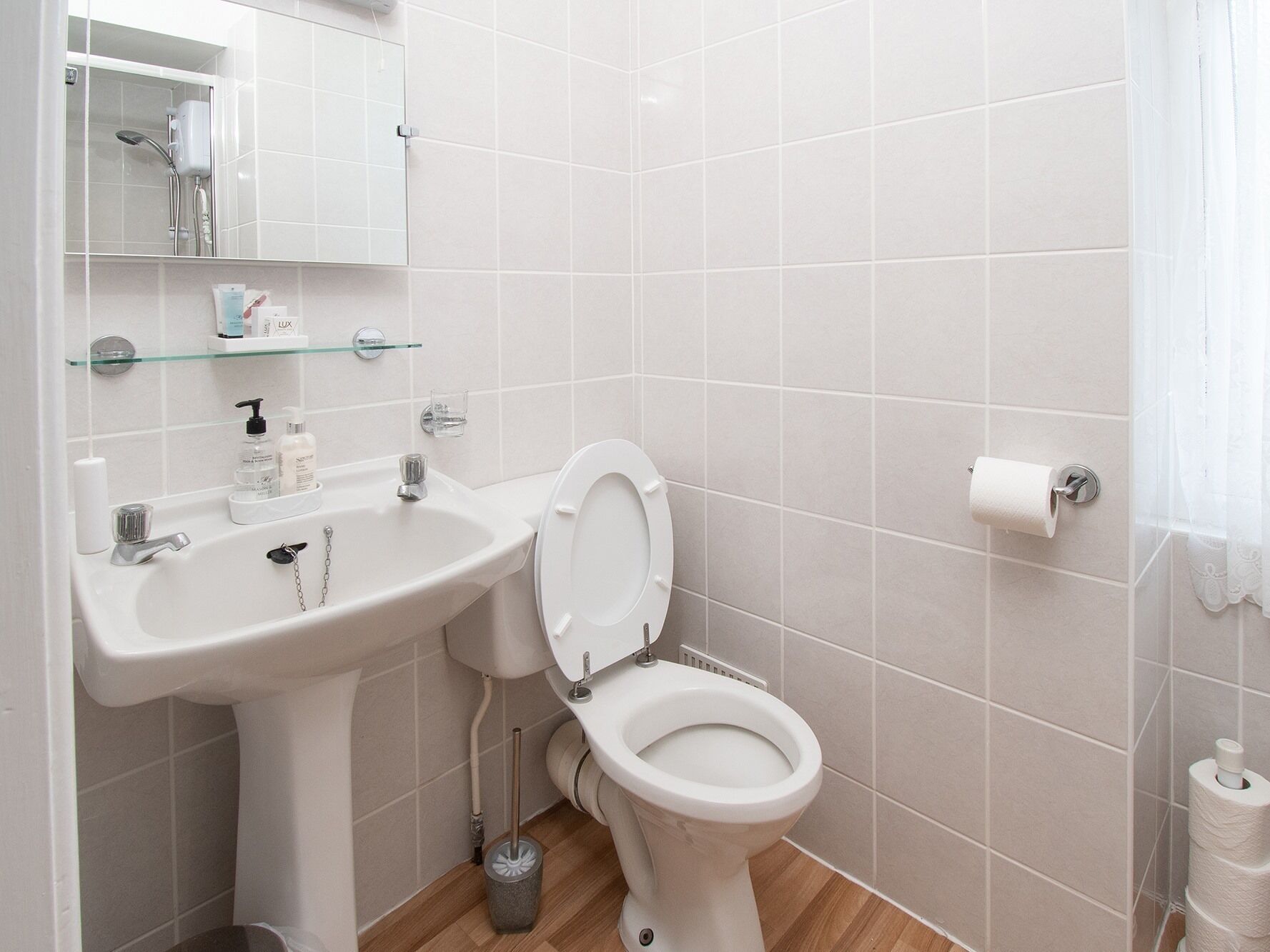 Quarto Duplo Superior, casa de banho anexa | Casa de banho