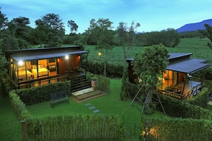 Terazza Family Villa | Vista para o jardim