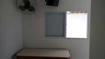 Wi-Fi de cortesia, roupa de cama