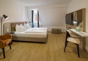 Quarto Standard, 1 cama queen-size | Roupa hipoalergénica, secretária 