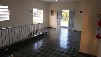 Entrada (vista interior)