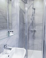 Quarto Duplo ou Twin Superior, casa de banho anexa | Casa de banho